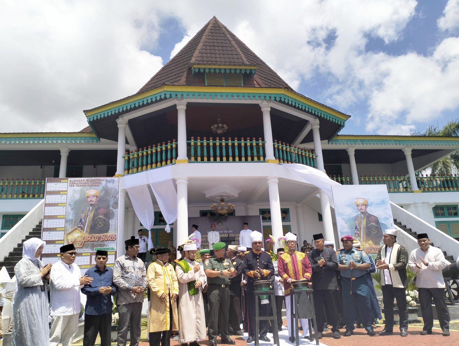 Merawat Peninggalan Leluhur, Kesultanan Tidore Bikin Almanak Islamiyah ...